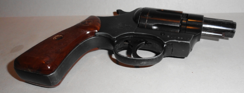 R.G. Industries Model RG40 .38 Revolver For Sale at GunAuction.com ...