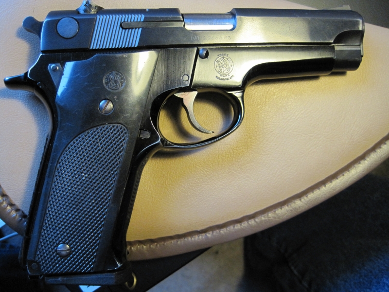 Smith & Wesson Model 59, 9mm-NICE-