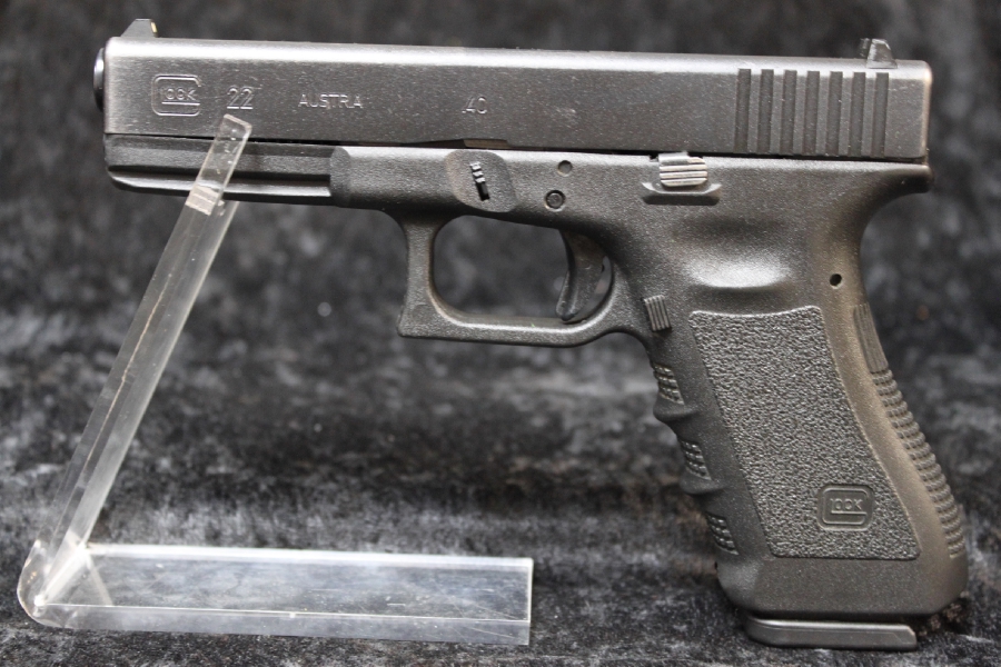Glock 22 .40 S&W For Sale at GunAuction.com - 12709433