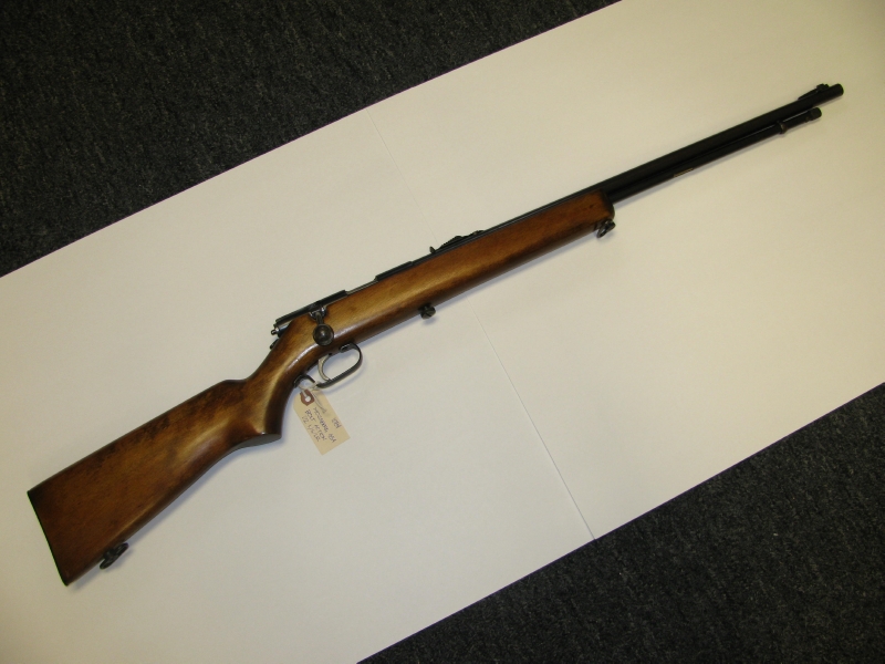 Mossberg MODEL 45 A BOLT ACTION .22 L/S/LR