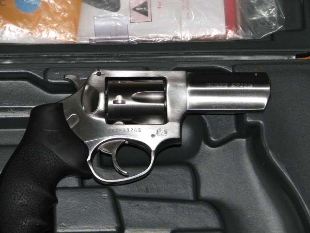 Ruger Sp101 327 Magnum For Sale at GunAuction.com - 12172380