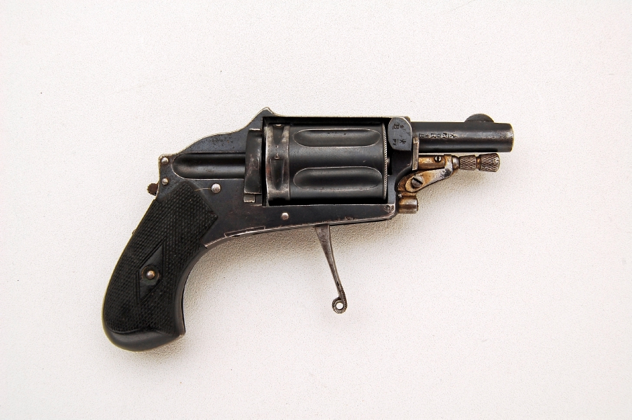 BELGIAN VELO-DOG CALIBER 5.5MM HAMMERLESS REVOLVER MADE IN BELGIUM C&R ...