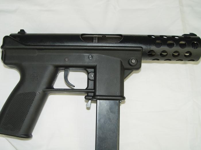 Interdynamics Of America Kg-99 W/ Clip 9mm Assault Pistol. Look For ...