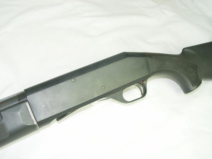 Stoeger - 2000 Semi-Auto 12GA Great Shotgun! - Picture 8
