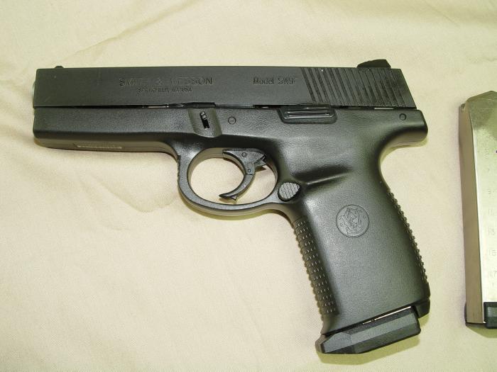 Smith & Wesson Sw9f 9mm Pistol 2 Hi-Cap Mags Lk Here Penny For Sale at ...