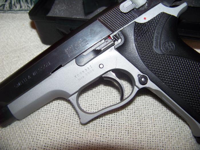 Smith & Wesson 3904 .9mm For Sale at GunAuction.com - 9958152