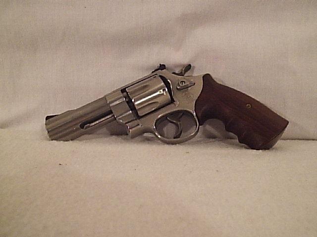 Smith & Wesson S&W Model 610 For Sale at GunAuction.com - 9299943