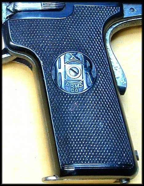 Harrington & Richardson, Inc. H&R 32 Self-Loading, Webley Design, 1916 ...