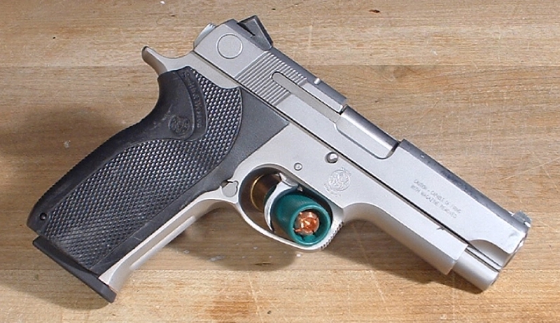 Smith & Wesson 1076 10mm Stainless Steel For Sale at GunAuction.com ...