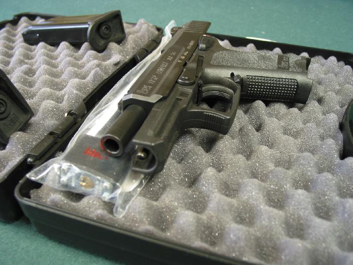 Heckler & Koch (H&K) Usp-Compact 357 Sig V1 Ns For Sale at GunAuction ...