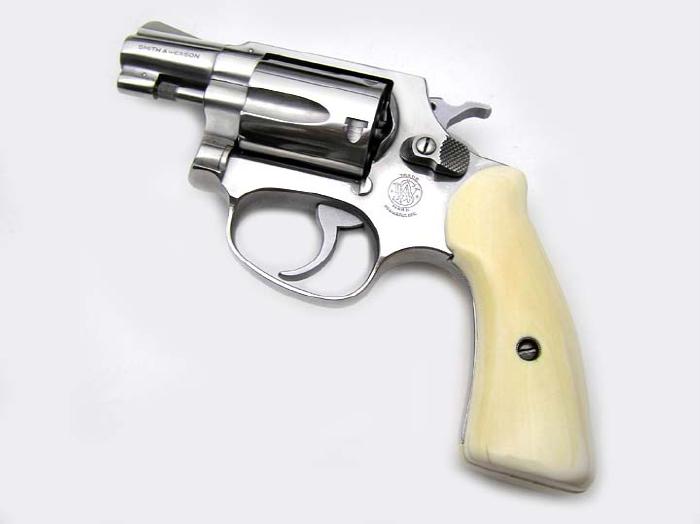 Smith & Wesson S&W Model 60 .38spl. Ivory Grips New In Box... For Sale ...