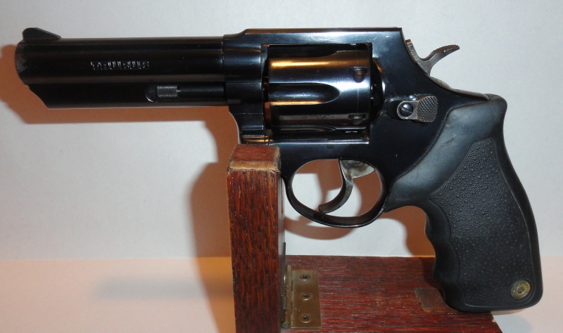 Taurus Model 82 .38 Special For Sale at GunAuction.com - 10440701