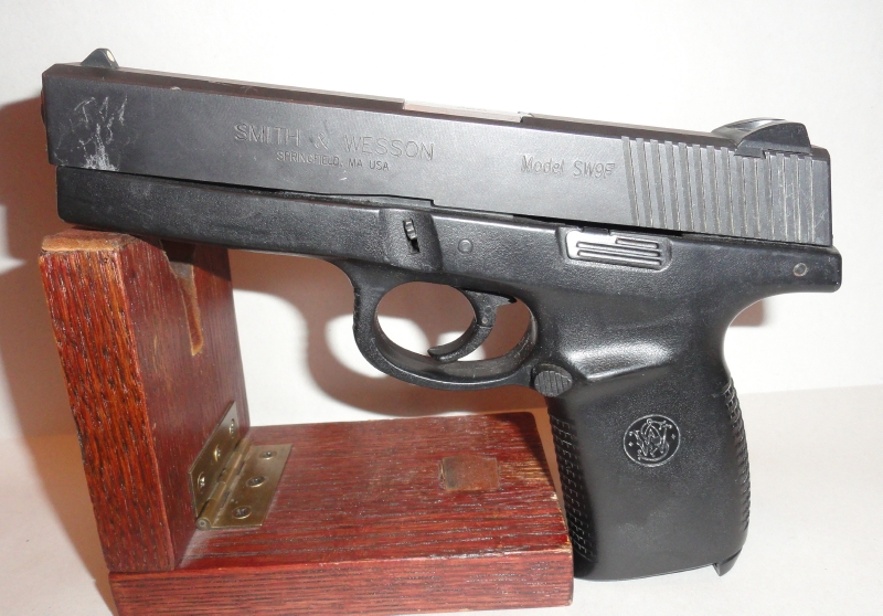 Smith & Wesson Model Sw9f Semi Auto 9mm (No Mag) For Sale at GunAuction ...