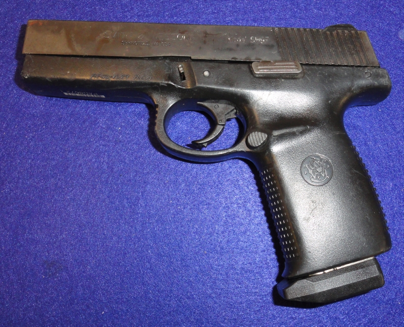 Smith & Wesson Model Sw9f 9mm For Sale at GunAuction.com - 10684730