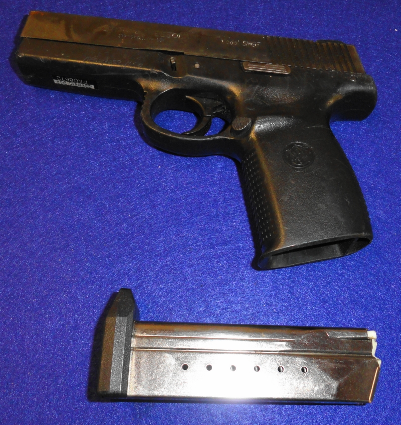 Smith & Wesson Model Sw9f 9mm For Sale at GunAuction.com - 10684730