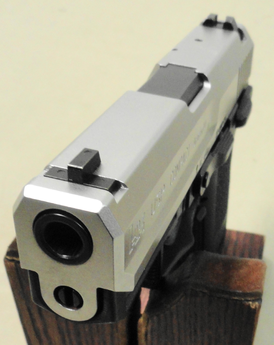 H&K Usp Compact - .9mm Stainless Slide Like New For Sale at GunAuction ...