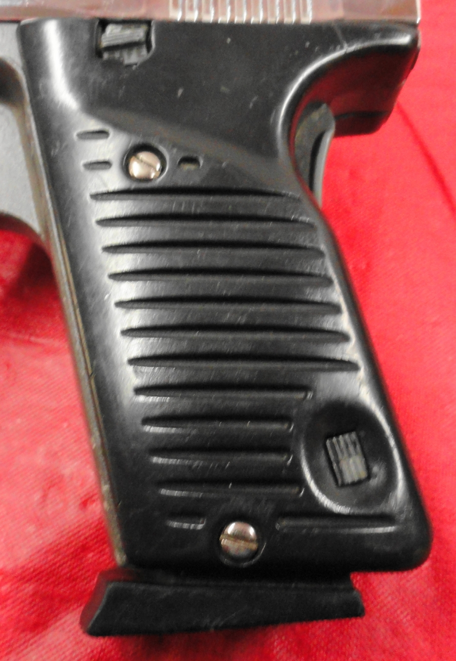 Lorcin Engineering Co., Inc. Model L9 9mm Semi-Auto Pistol For Sale at GunAuction.com - 12170605