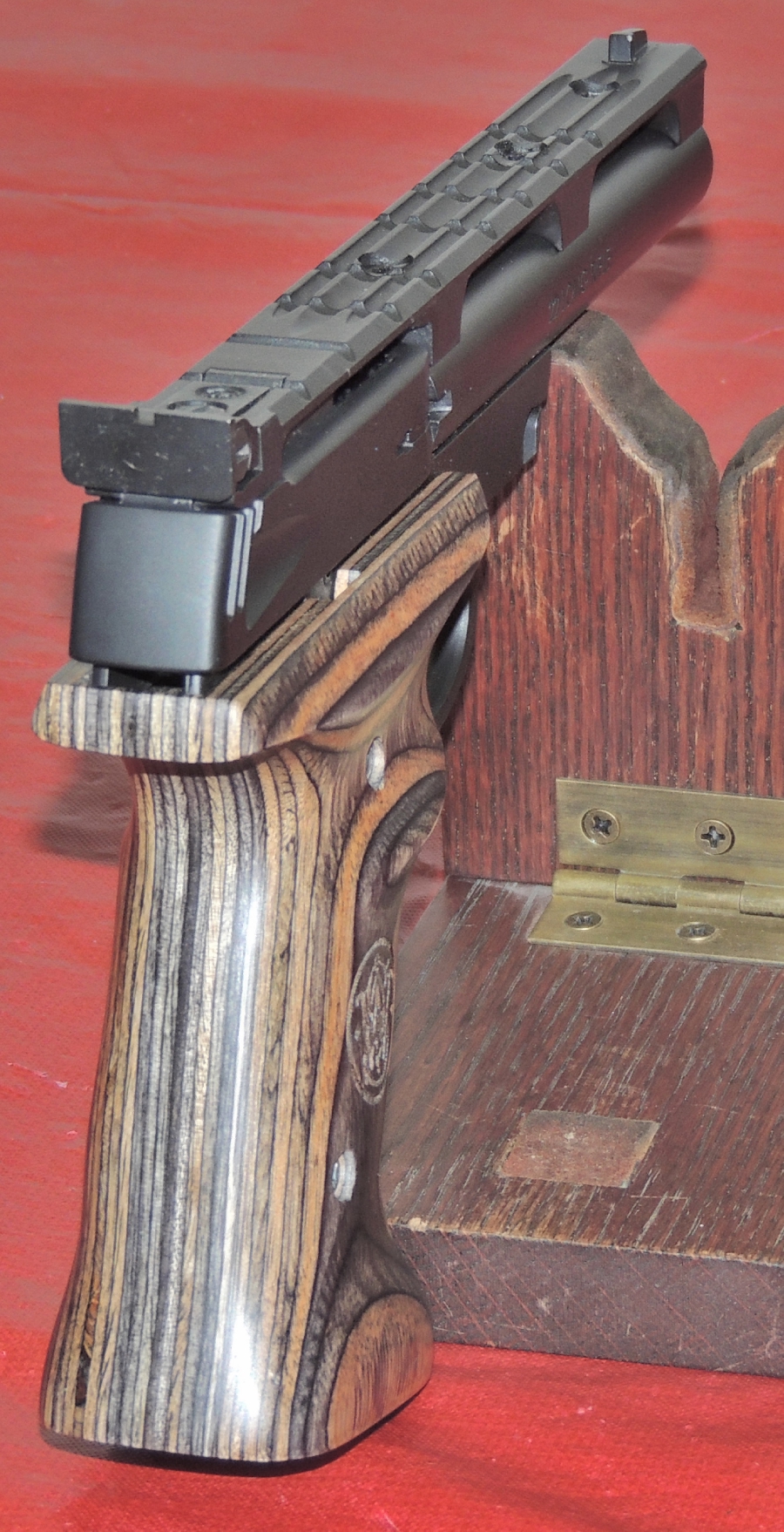 Smith & Wesson 22a .22lr Rimfire Pistol With Wood Grip(2 Mags) For Sale ...