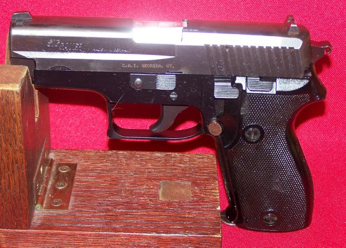 SIG Sauer P225/P6 9MM W/Holster