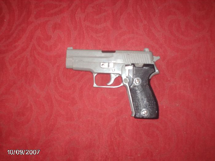 SIG Sauer Sig Sauer P225 9mm with holster and 2 magazines