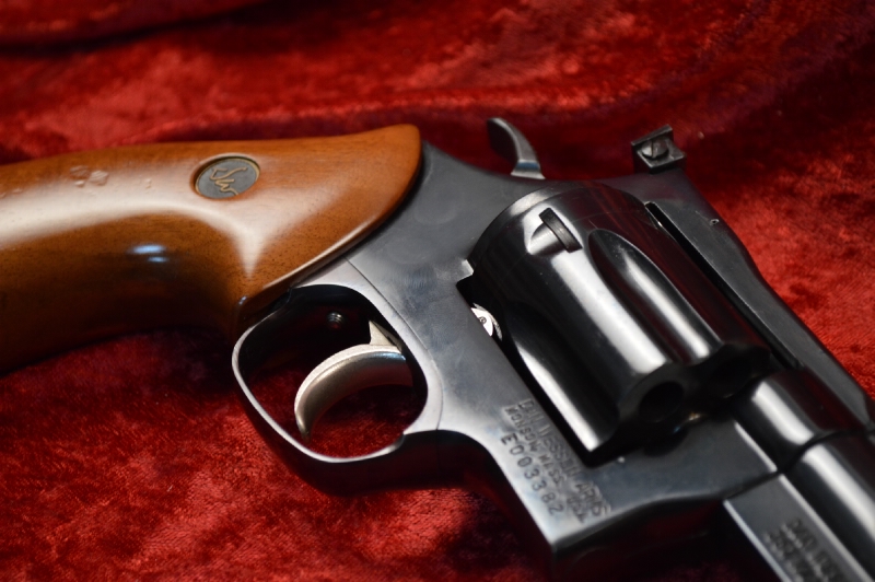 Dan Wesson Model 40 Supermag -.357 Mag- Ser.No. E003382 For Sale at ...