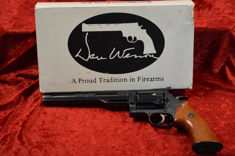 Dan Wesson Model 40 Supermag -.357 Mag- Ser.No. E003382 For Sale at ...