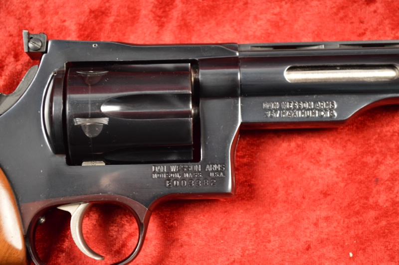 Dan Wesson Model 40 Supermag -.357 Mag- Ser.No. E003382 For Sale at ...