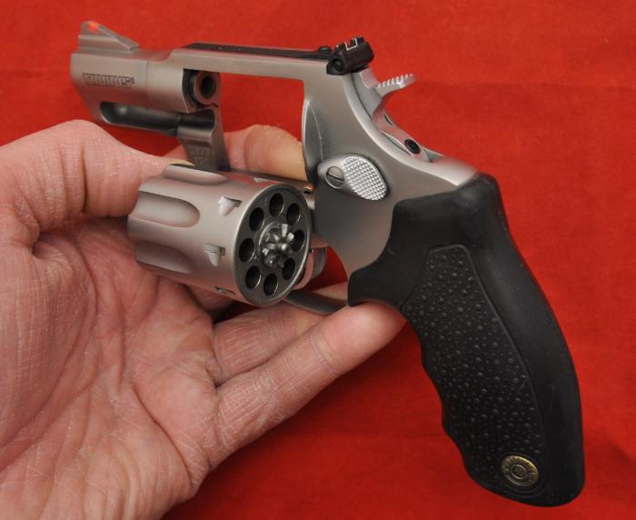 Taurus 17 Stainless .17 Hmr 8 Shot Revolver 2 Inch -Buyitnow & Get Free ...