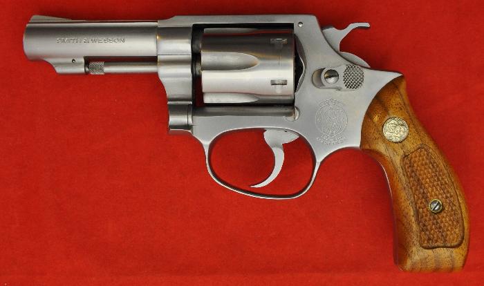 Smith & Wesson 650 .22 Magnum Stainless 3 Inch Bull Barrel (22/32 Kit ...