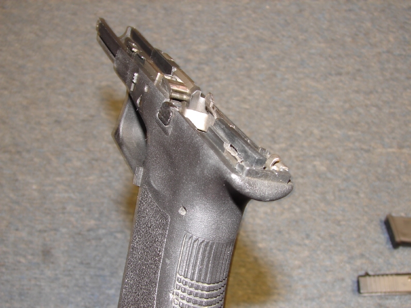 Glock Inc. 17 C 9mm Broken Frame Rail For Sale at GunAuction.com - 11159796