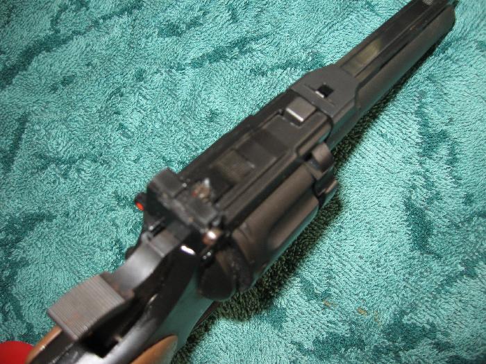 Crosman .357 Revolver For Sale at GunAuction.com - 9041952