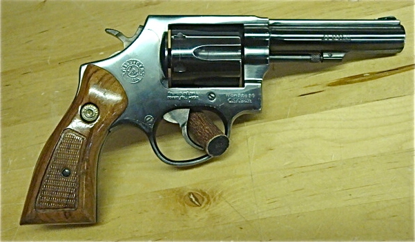 Taurus International Mfg. Co. - Taurus Model M82 4