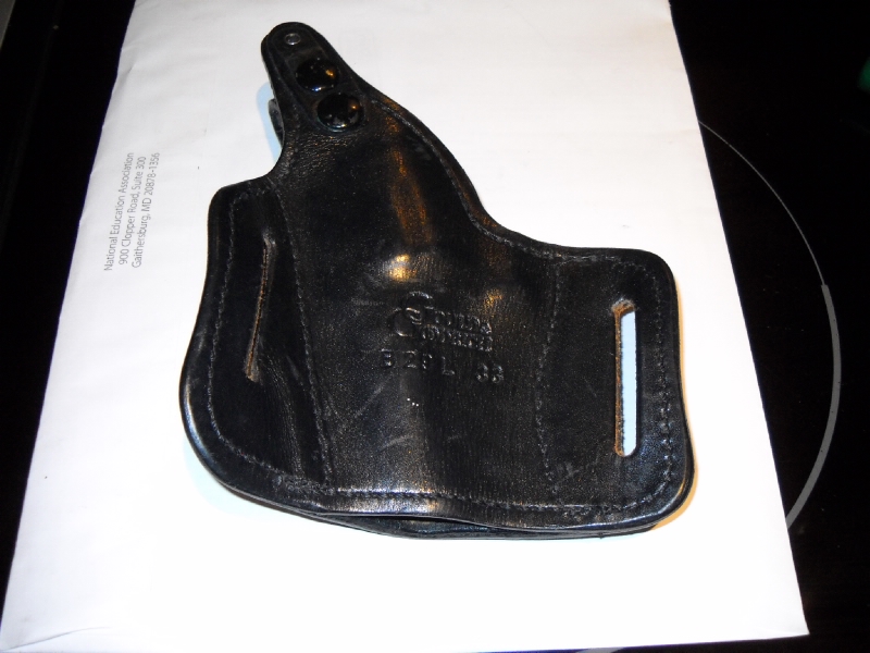 Gould /Goodrich Leather/Lined 2 1/2-3in K-L Frame For Sale at ...