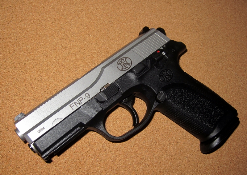 FN FNP-9 9MM Semi Auto Two Tone - 3 Mags - Beauty!