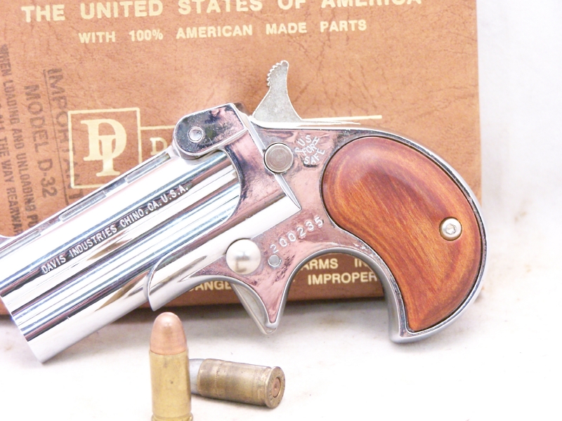 Davis Industries, D-32, Derringer, 32 Acp, Looks Unfired, Original Box ...