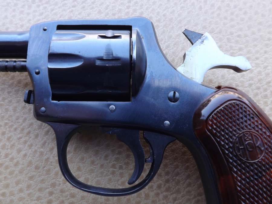 H & R H&R Model 922, 9 Shot Double Action Revolver .22 For Sale at ...
