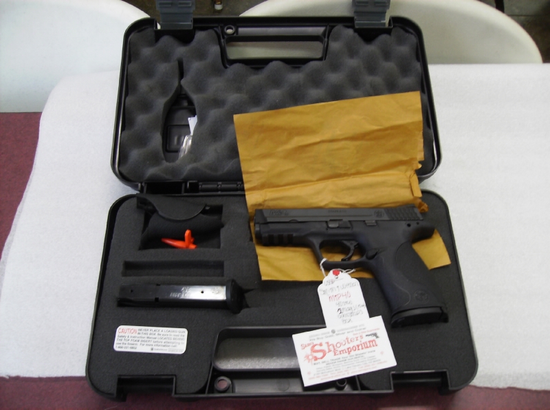 Smith & Wesson M&P 40 Stainless .40s&W (A9097-12) For Sale at ...