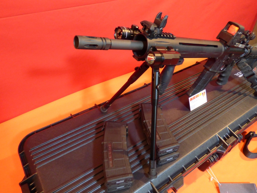 Colt Csr 1516 5.56 Deluxe Tactical Kit For Sale at GunAuction.com ...