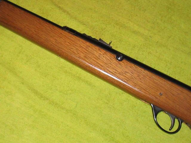 Crosman Pell Master 700 .22 Cal. Co2 Rotarytap For Sale at GunAuction ...