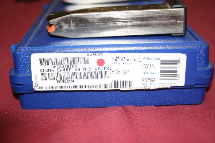 Smith & Wesson S&W Sigma Model Sw40f For Sale at GunAuction.com - 8119433