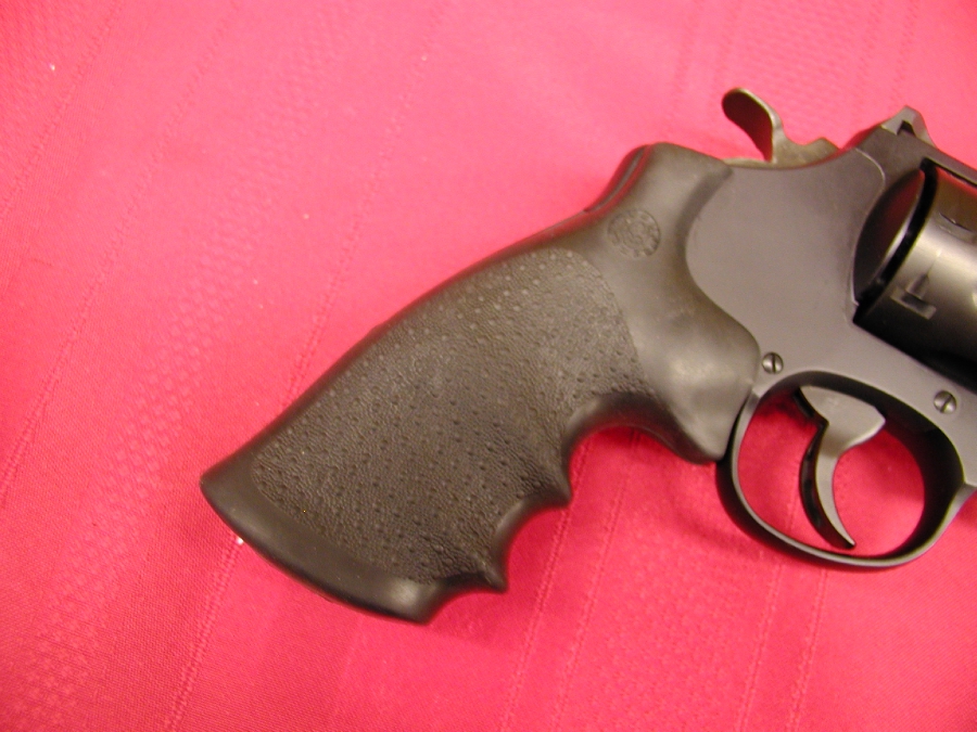 Smith & Wesson 327 Night Guard 357 Caliber For Sale at GunAuction.com ...