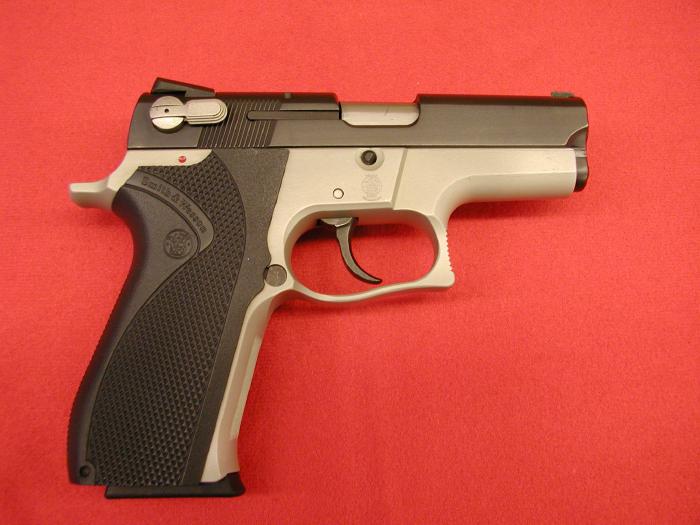 Smith & Wesson Model 5903 Ssv 9mm For Sale at GunAuction.com - 8153917