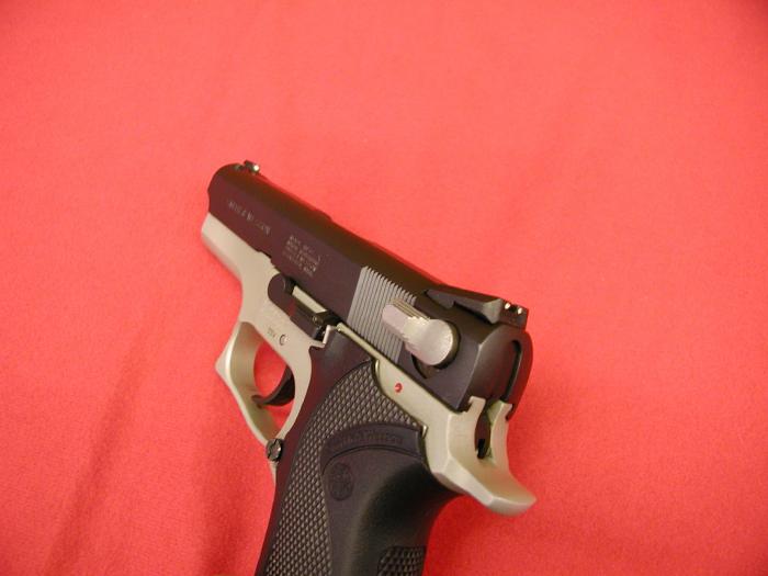 Smith & Wesson Model 5903 Ssv 9mm For Sale at GunAuction.com - 8153917