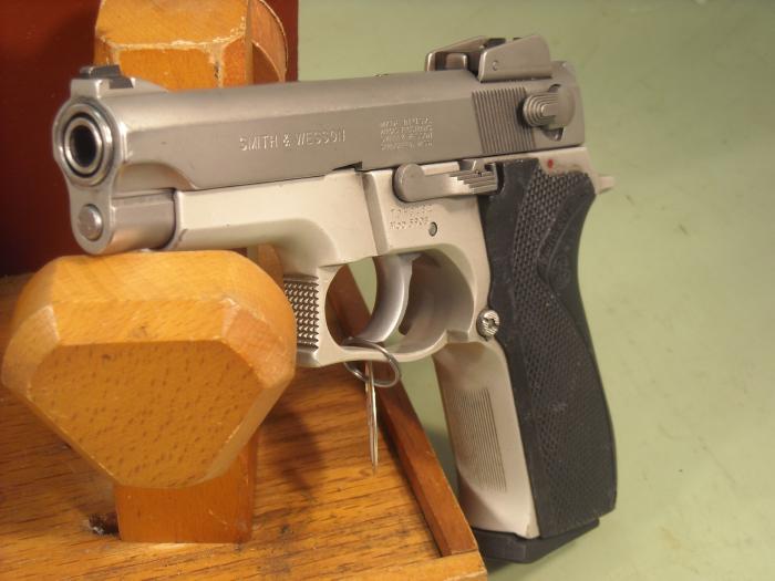 Smith & Wesson Model 5903 9mm For Sale at GunAuction.com - 10066577
