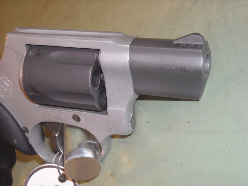 Taurus Model 85 Ultra-Lite Titanium / 38 Special For Sale at GunAuction ...