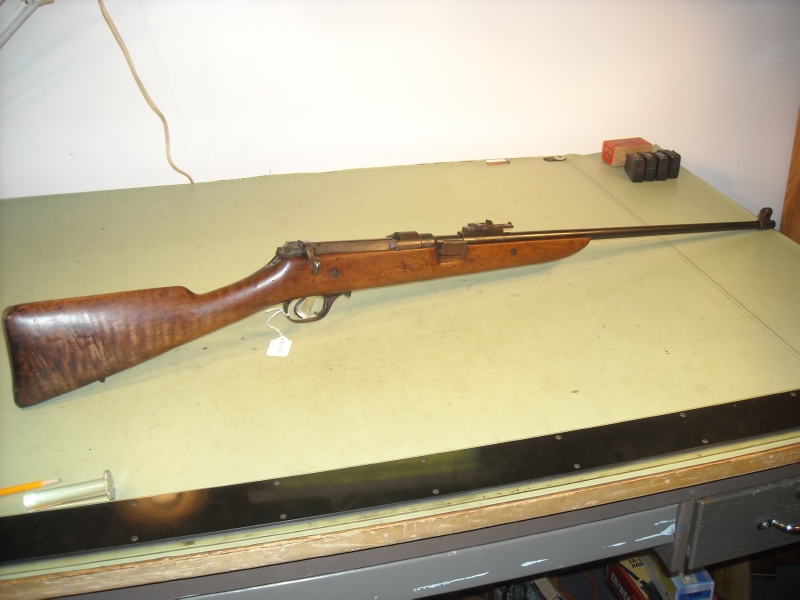 Ross Rifle Co. Cal. 303 / semi-sporterized / C&R okay