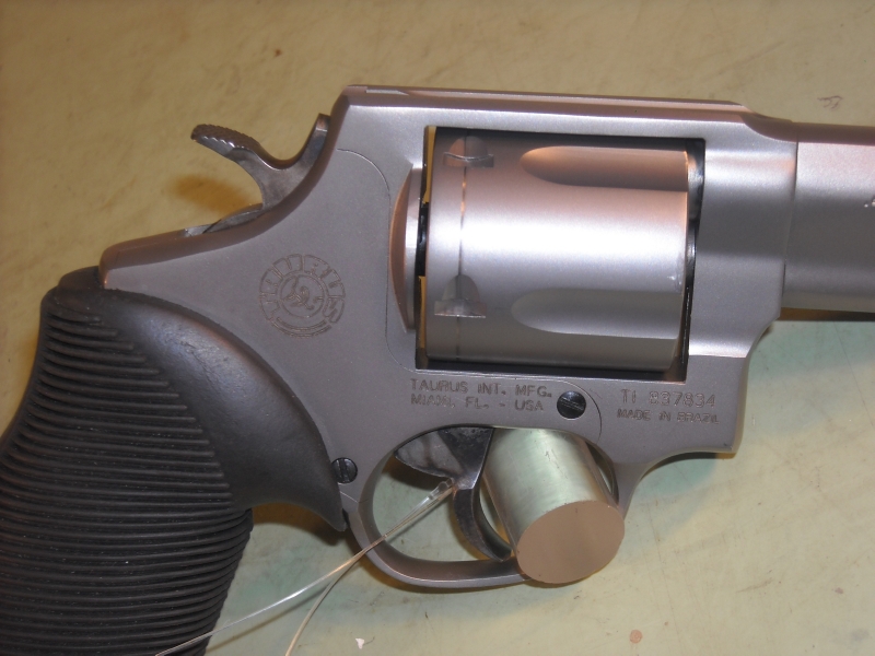 Taurus Mod 415 Titanium 41 Mag For Sale at GunAuction.com - 11458289