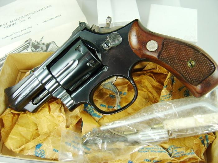 Smith & Wesson S&W Model 19-2 With 2.5 For Sale at GunAuction.com ...
