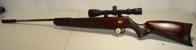 BEEMAN GS 1000 WITH 3X9 BEEMAN SCOPE AS NEW COND