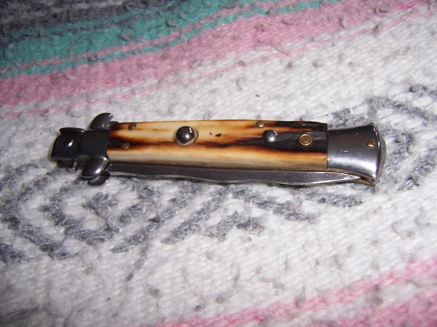 Vintage Switchblade Collection. 4 Switchblades. For Sale at GunAuction ...